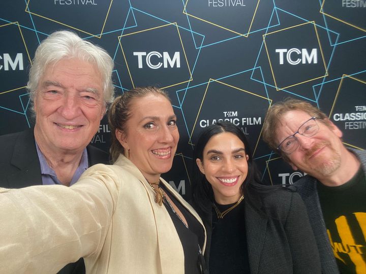 322: Batwoman – Archival Spaces